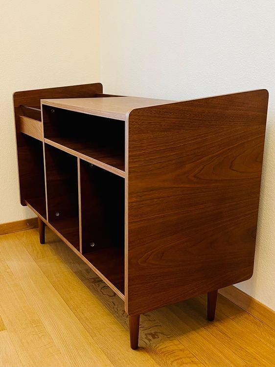 Vintage Sideboard für HiFi und Plattenspieler | Kaufen auf Ricardo Vintage Sideboard für HiFi und Plattenspieler | Kaufen auf Ricardo