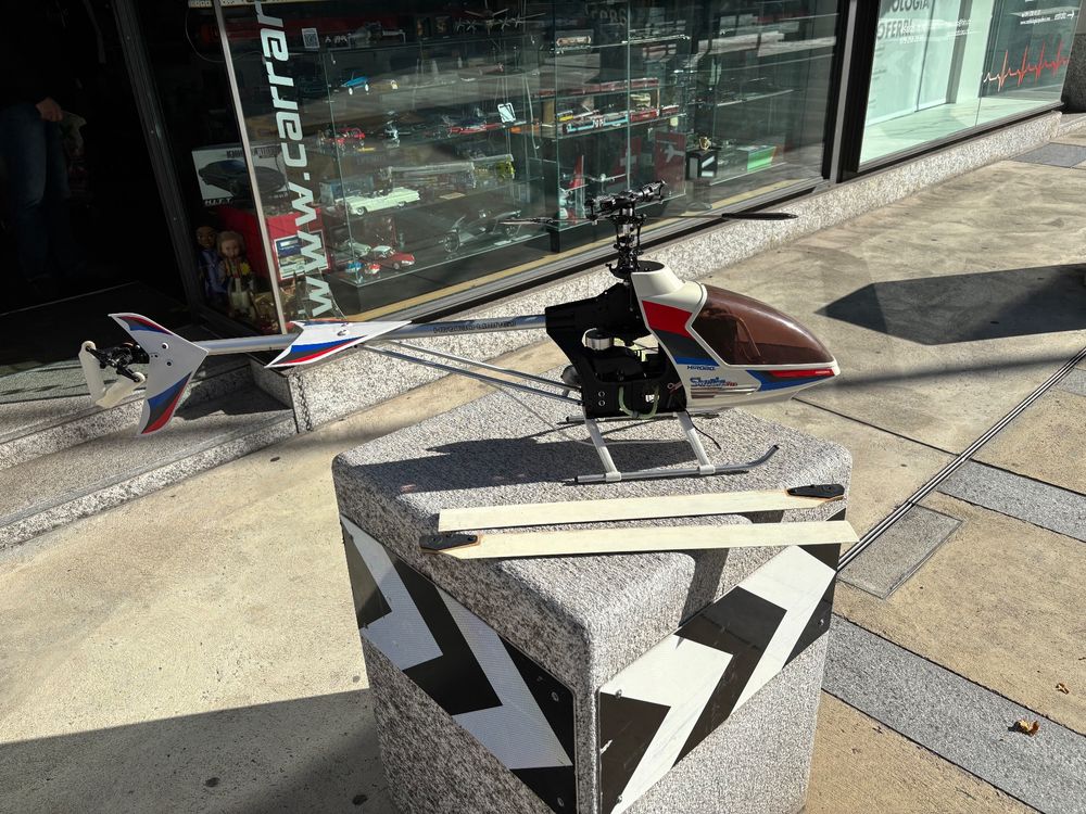 Rc helicopter Hirobo Shuttle Plus Futaba Nitro Helicopter (Gebraucht ...