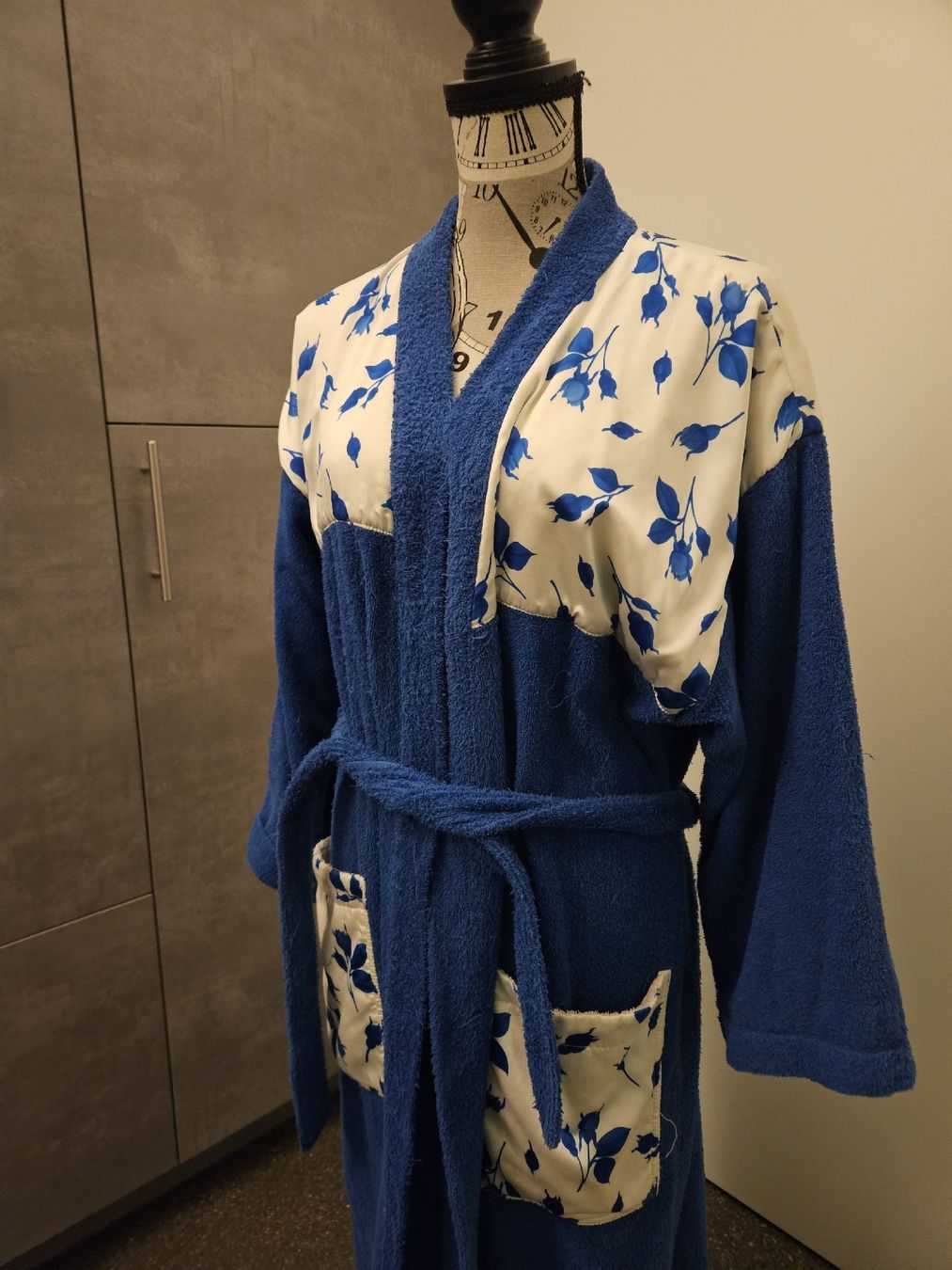 Egeria Bademantel, Beldona Grösse M, (Gebraucht) in Anwil für CHF 5 ...