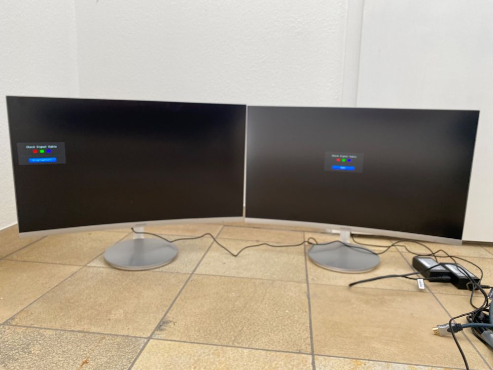 2 Bildschirme Curve Samsung | Kaufen auf Ricardo