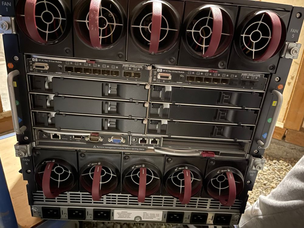 HP BladeSystem c7000 G3 (Gebraucht) in Rorschach für CHF 11 – nur ...