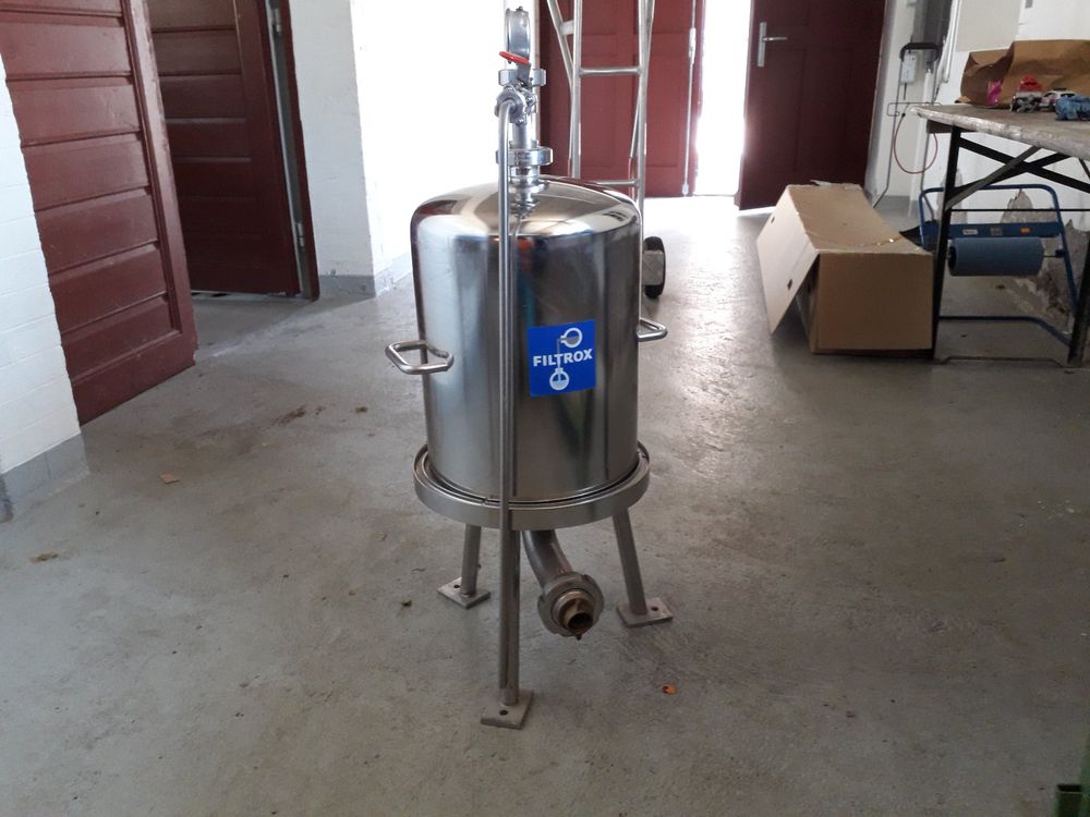 Appareil à filtrer le jus de pommes Filtrox (D'occasion) à Boncourt ...