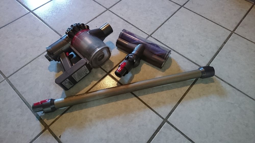 Dyson portable SV10 | Kaufen auf Ricardo