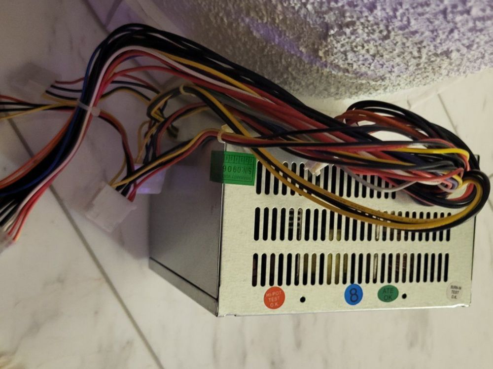 PC Netzteil 300W für ASUS HP ACER u.s.w (Gebraucht) in Berikon für CHF ...