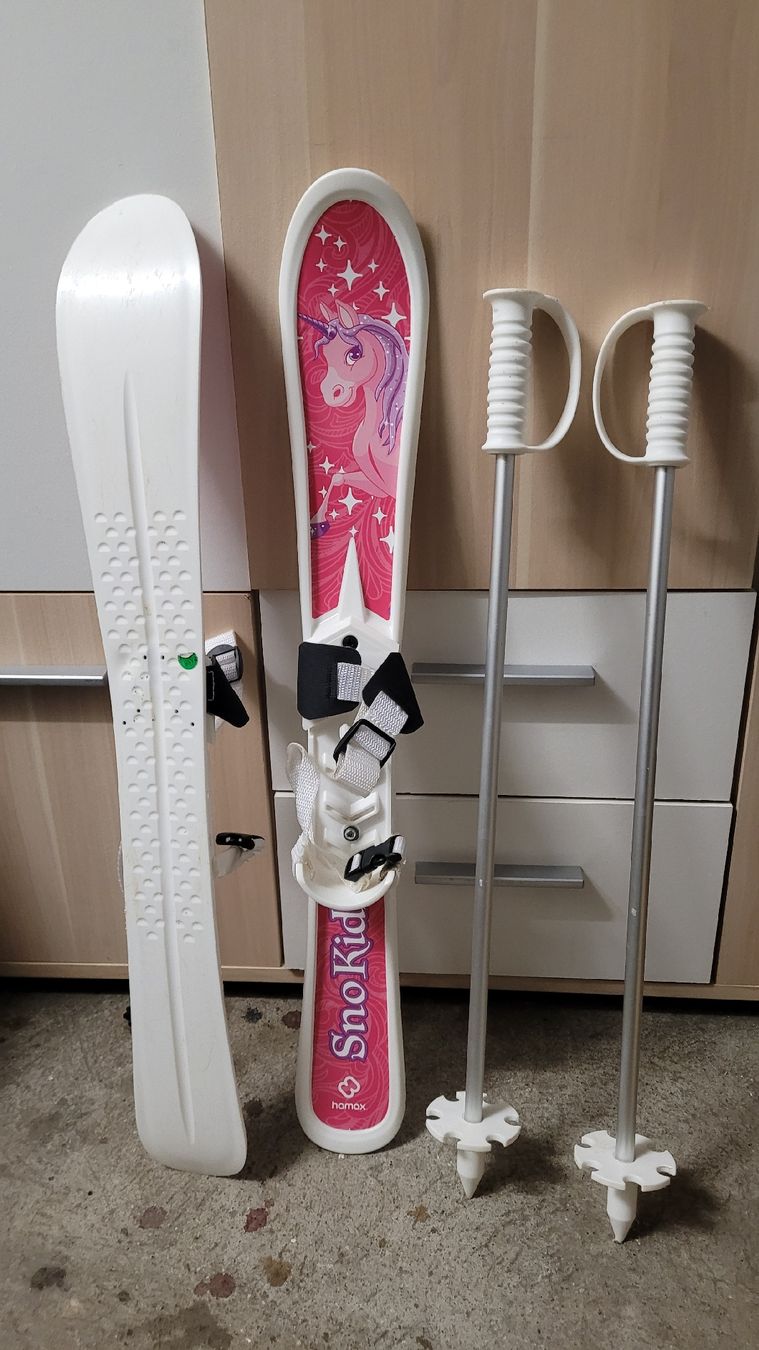 Skis enfant SnoKids - thèmè licorne, avec bâtons (D'occasion) à ...