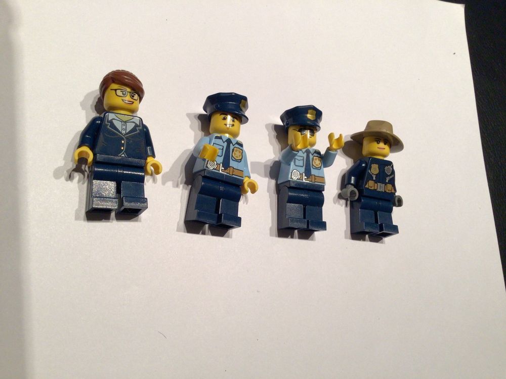 Lego Figuren Polizei 4 | Kaufen auf Ricardo