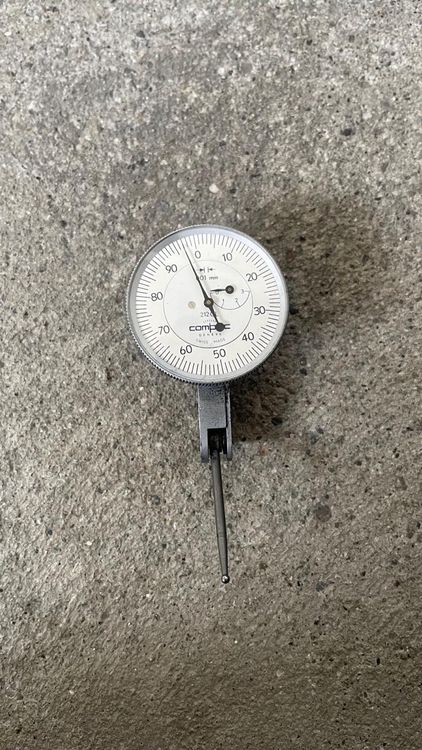 Comparatore centesimale (Usato) a Roveredo GR per CHF 40 – con consegna ...