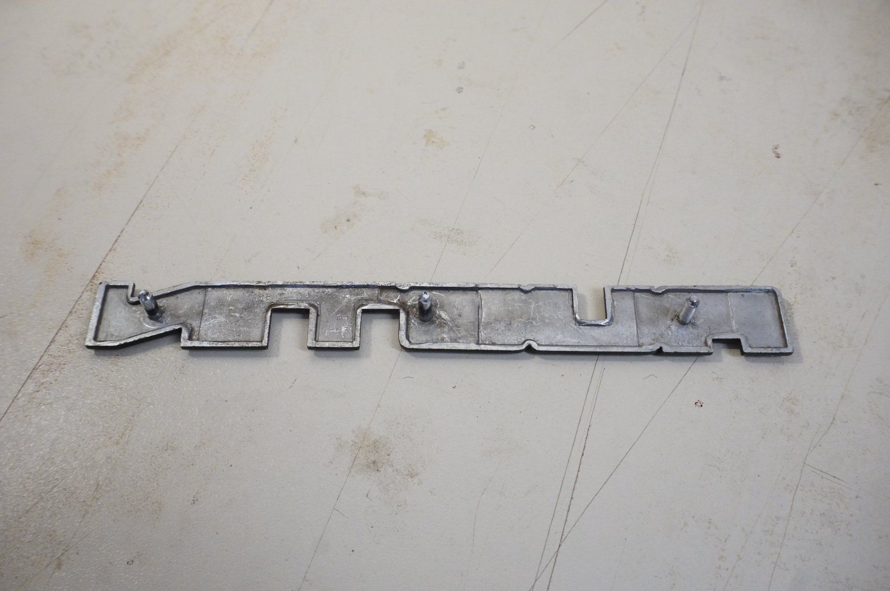 Badge Austin alu (D'occasion) à Ependes VD pour CHF 12 – retrait ...