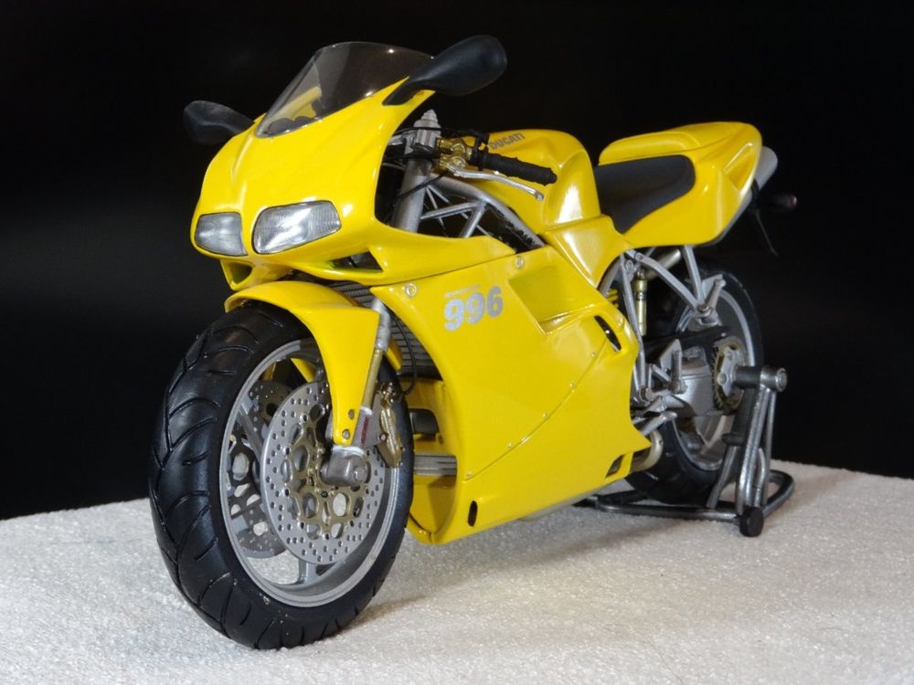 Minichamps 122 120001, Ducati 996, gelb, Strassen Version (Neu (gemäss ...