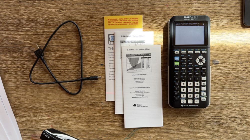 Wie Neu! TI-84 Plus CE-T Python Edition Taschenrechner | Kaufen auf Ricardo