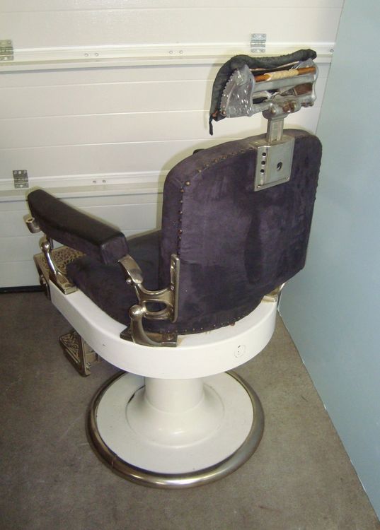 antiker Coiffeur Stuhl um1910, funktionsfähig (Gebraucht) in Oberdorf NW für CHF 175 – nur ...