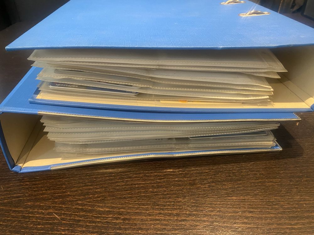 Lot cartes Dauphins, chats, chiens …. (Gebraucht) in Lausanne für CHF ...