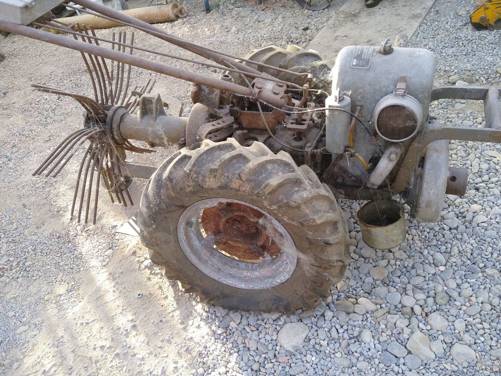 Grunder "J" (D'occasion) à Sarmenstorf pour CHF 240 – retrait uniquement | Acheter sur Ricardo