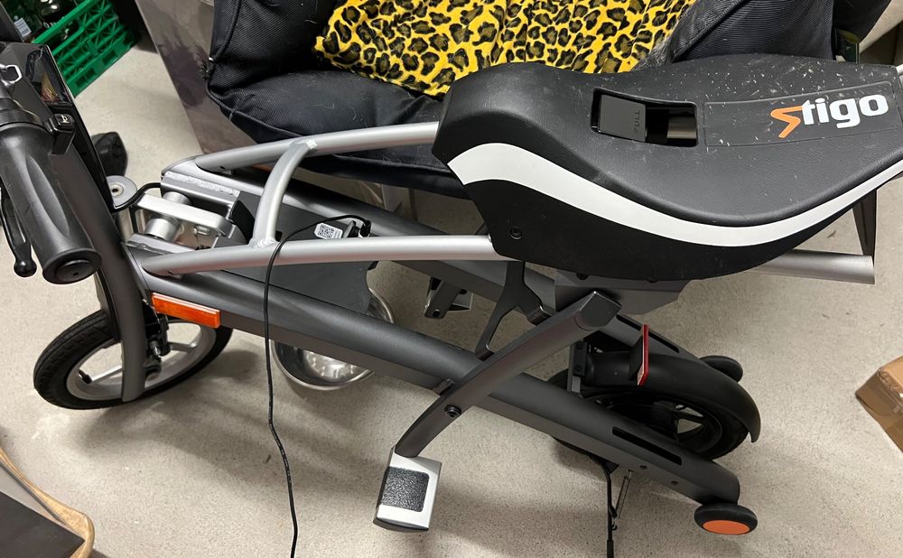 Stigo Sitzroller mit Strassenzulassung und zusammen klappbar | Kaufen ...