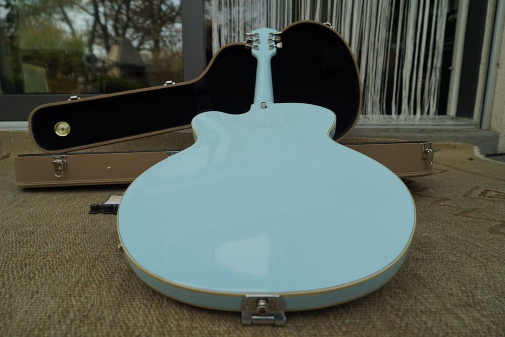 Hofner Verythin Single Cutaway 2011 Light Blue Luxus Koffer | Kaufen ...