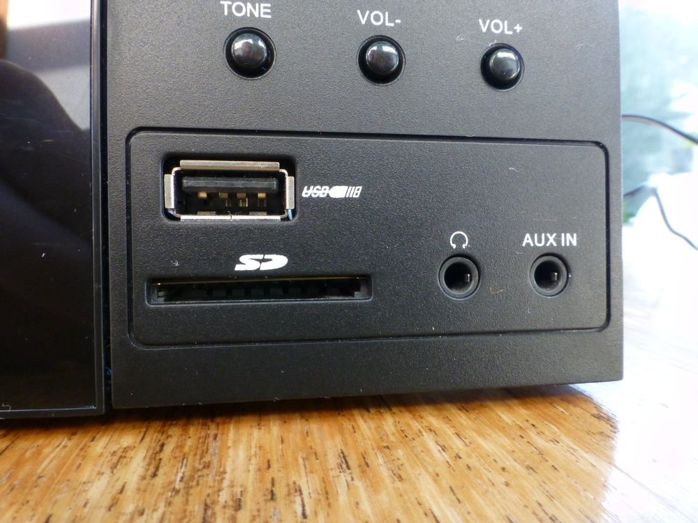 Stereo Vertical Audio System DUAL DAB+ 102, 2x5Watt, CD,USB (Gebraucht ...