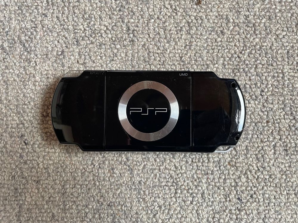 Sony Play Station Portable PSP-2004 | Kaufen auf Ricardo