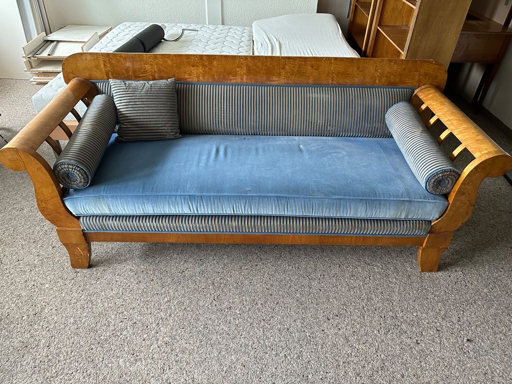 Antikes Blaues Sofa (Gebraucht) in Gümligen für CHF 50 – nur Abholung auf Ricardo kaufen