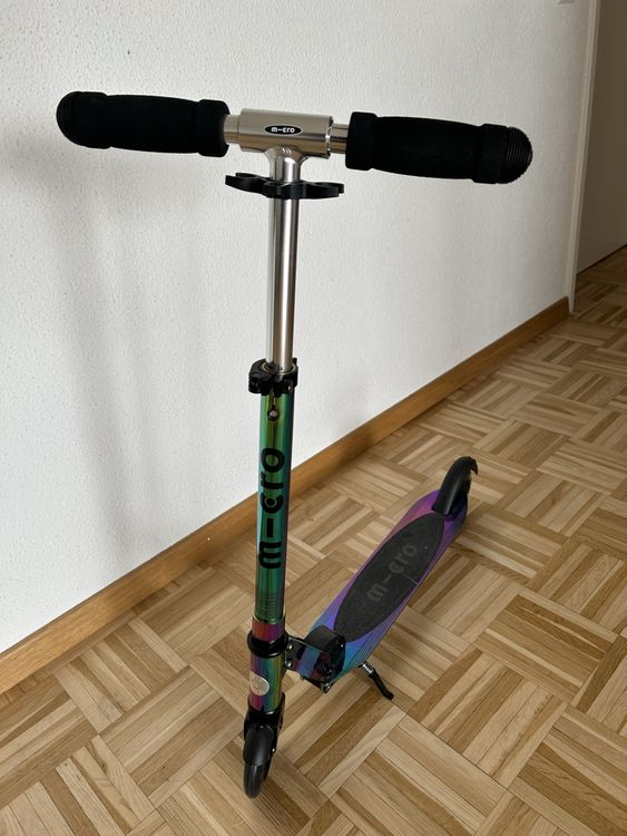 Micro Sprite Scooter LED (Neu (gemäss Beschreibung)) in Zumikon für CHF 70 – nur Abholung auf ...