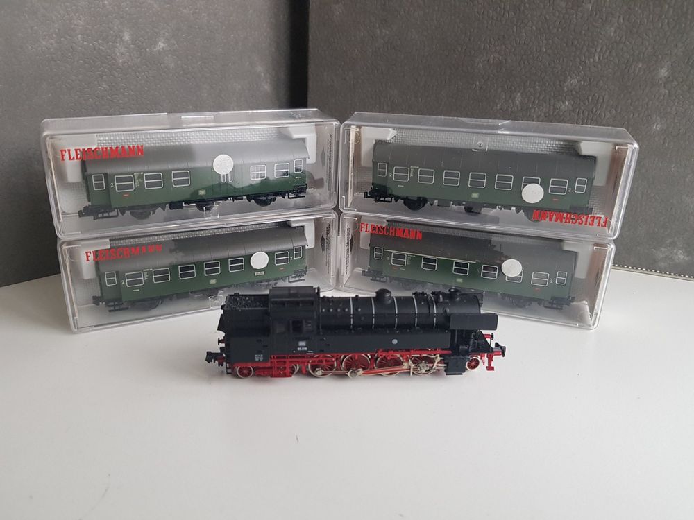 Personenzug DB mit Dampflok BR 65 Fleischmann Spur N (Gebraucht) in Schönenbuch für CHF 60 – mit ...