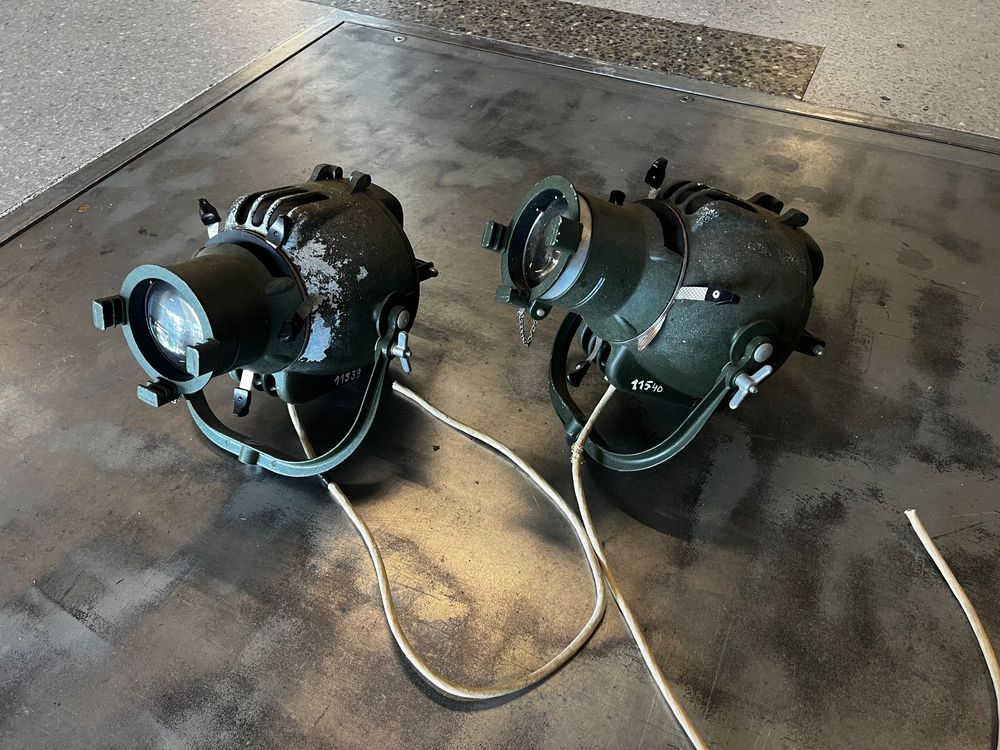 2x Vintage STRAND ELECTRIC Bühnenlicht Strahler Retro... (Gebraucht) in ...