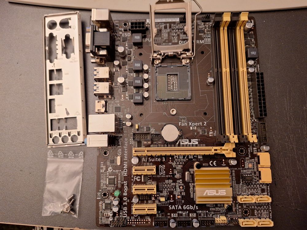 ASUS H87M-E Intel® H87 LGA 1150 Mainboard micro ATX (Gebraucht) in ...