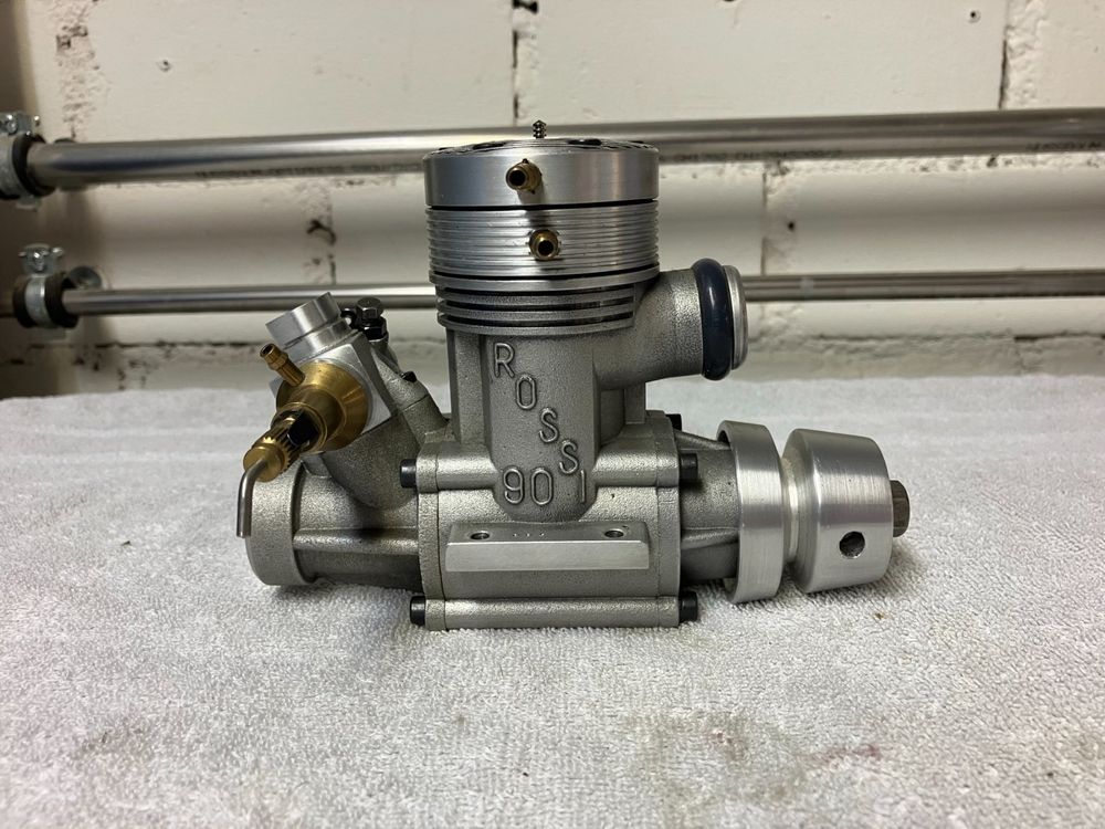 RC Rossi 90 15 ccm Nitro Motor Marina Boot (Gebraucht) in Breitenbach ...