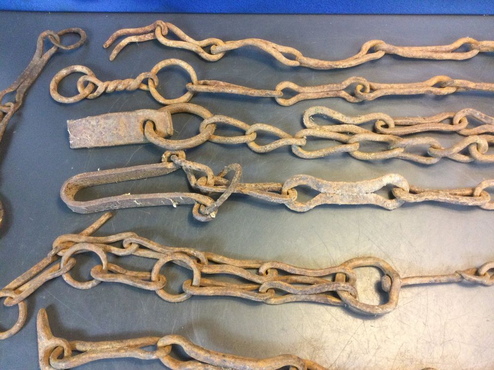 Uralte defekte rostige geschmiedete Eisenketten (Gebraucht) in Wangen ...
