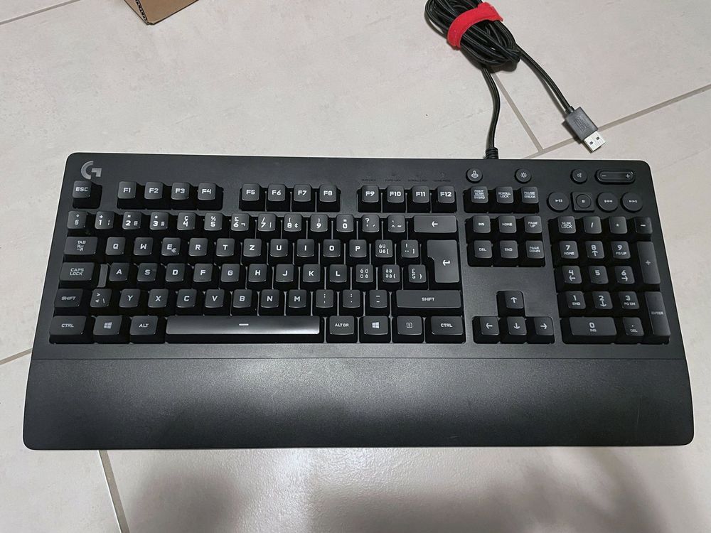 Logitech G213 RGB Tastatur, CH-Layout | Kaufen auf Ricardo