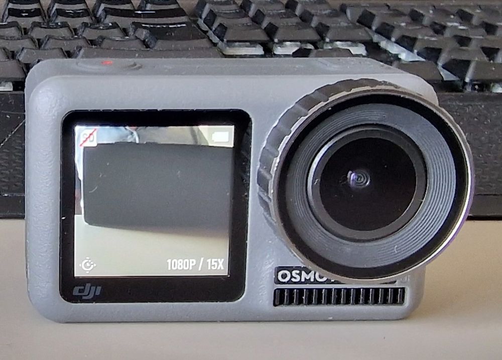 DJI Cosmo Action Kamera mit Zubehör (Neu (gemäss Beschreibung)) in für ...