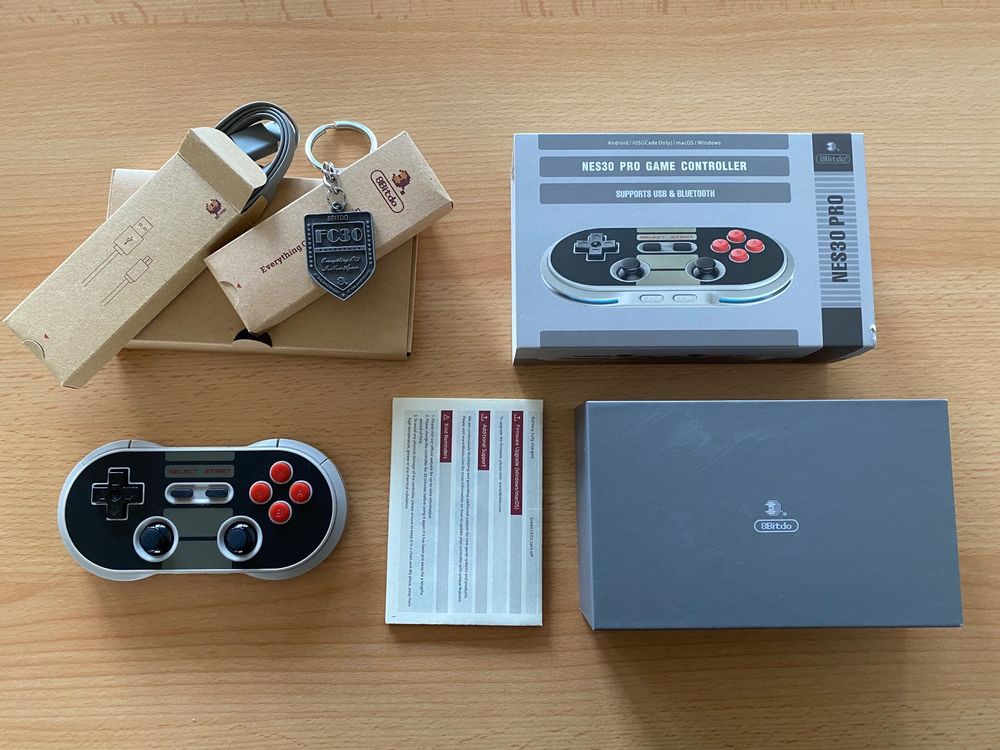 Nintendo Switch NES 30 Pro Controller Retrodesign 8bitdo (Gebraucht) in Solothurn für CHF 30 ...