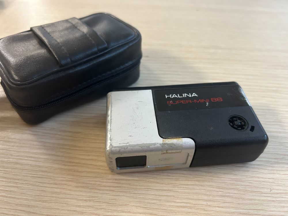 Halina Super-Mini 88 Miniature 110mm Camera (Gebraucht) in S. Antonino ...