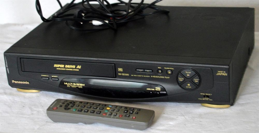 Videorecorder VHS Panasonic NV-SD300/RCA magnétoscope (D'occasion) à ...