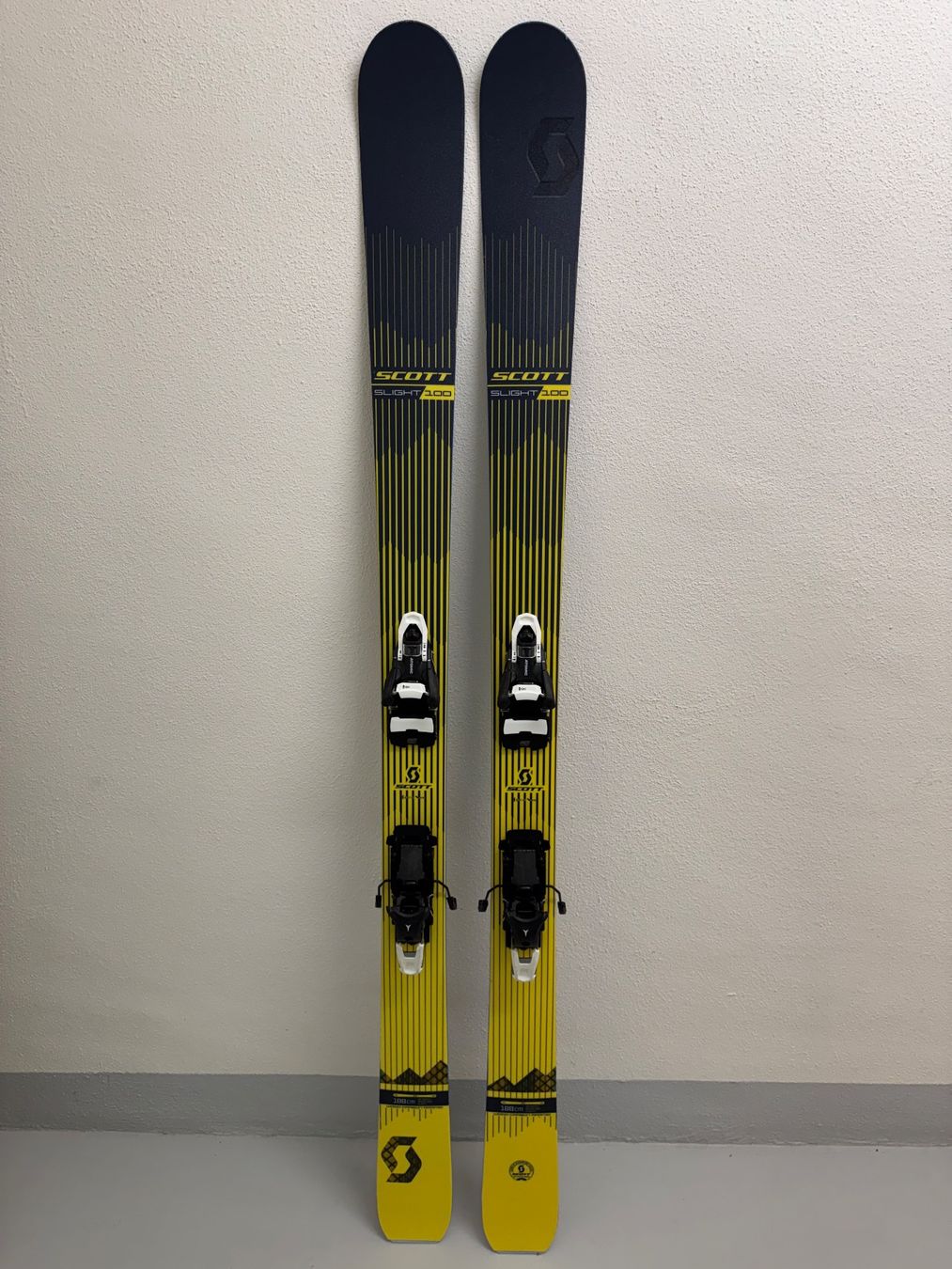 Skis Scott Slight 100 (D'occasion) à Genève pour CHF 500 – retrait ...