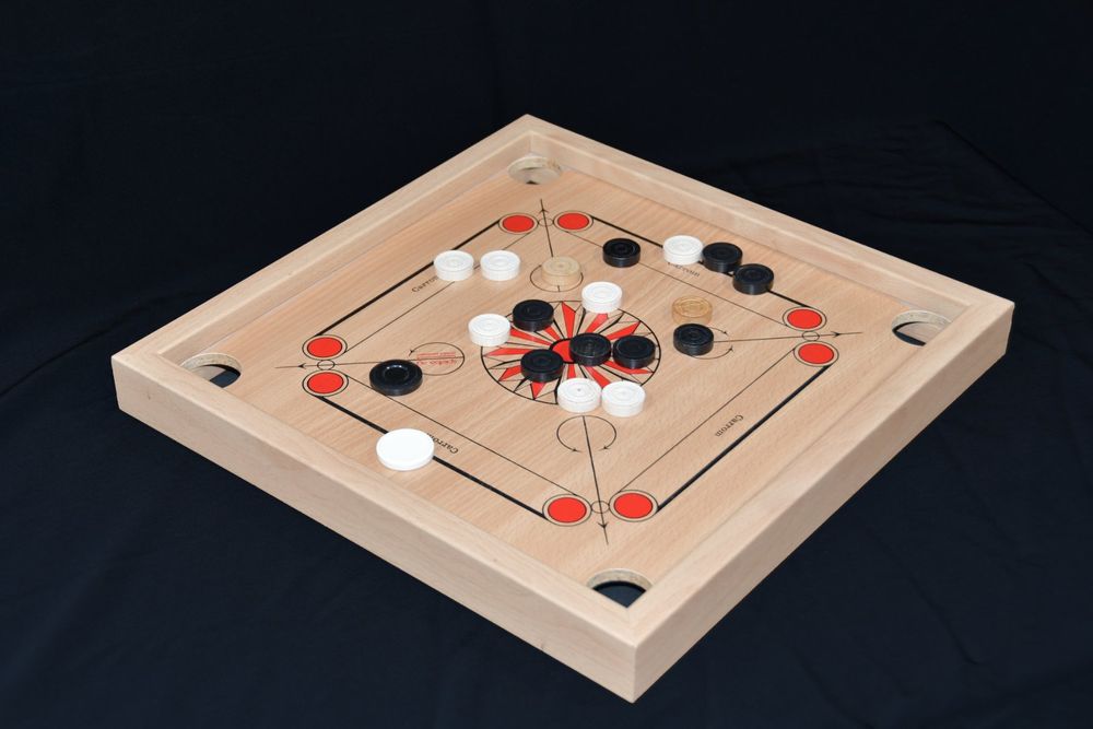 Brettspiel - Carambole / Carrom (Neu (gemäss Beschreibung)) in Lohn-Ammannsegg für CHF 55 – nur ...