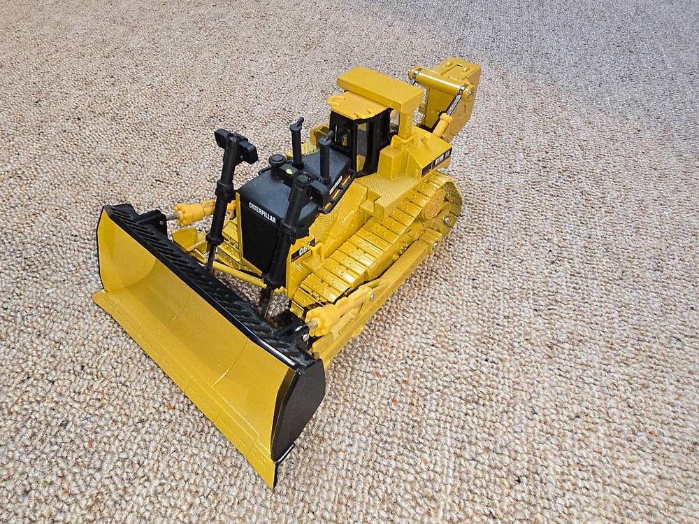 Dozer Cat D11 | Kaufen auf Ricardo