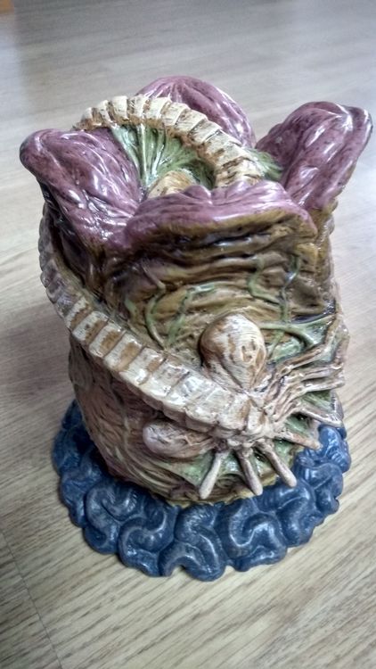Alien H. R. Giger Ei Facehugger Kasse | Kaufen auf Ricardo