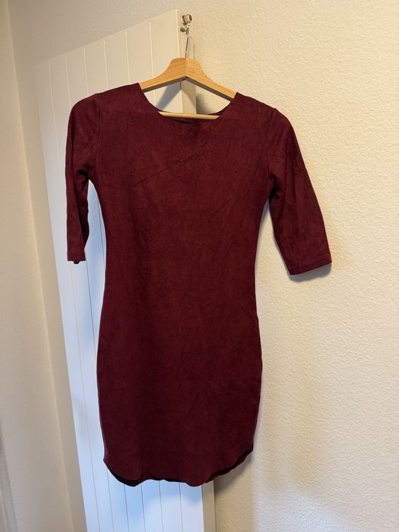 Robe effet velours (Gebraucht) in Lausanne für CHF 25 – mit Lieferung auf Ricardo kaufen