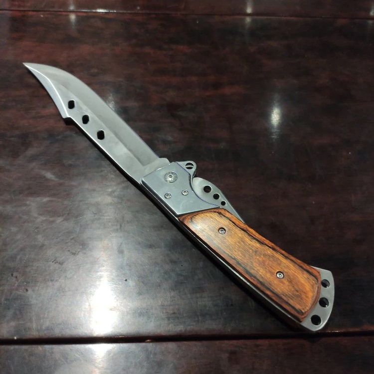 Zombie / Monster Hunter Messer mit extra grosser Klinge (Neu (gemäss ...
