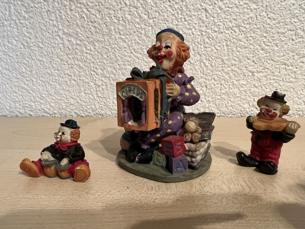 Kleine Zirkus Clown Gruppe 8,4 und 3 cm hoch. (Gebraucht) in Muotathal ...