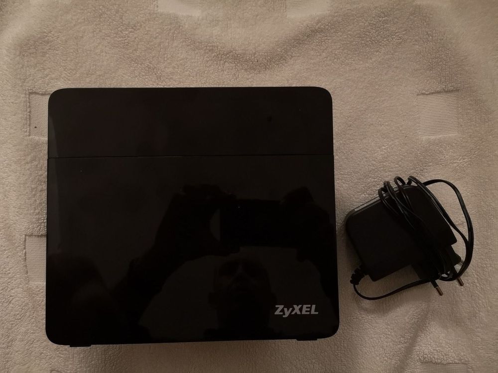 ZyXEL VMG8924-B10A AC-DualBand Router (Gebraucht) in Unterengstringen ...