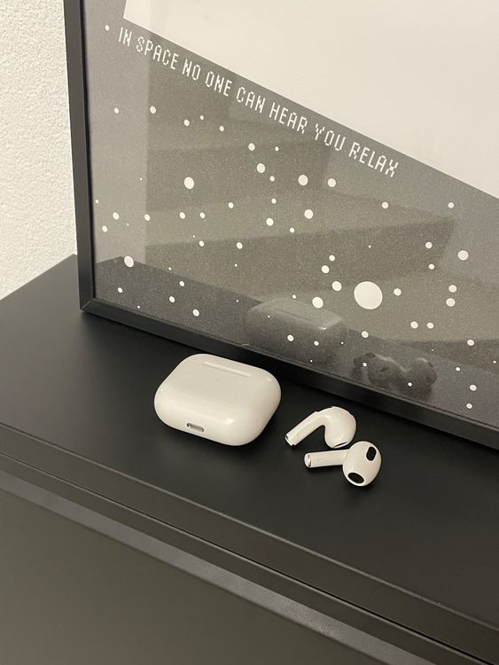 Apple AirPods 3rd Gen. Lightning 2022 (Neu und originalverpackt) in ...