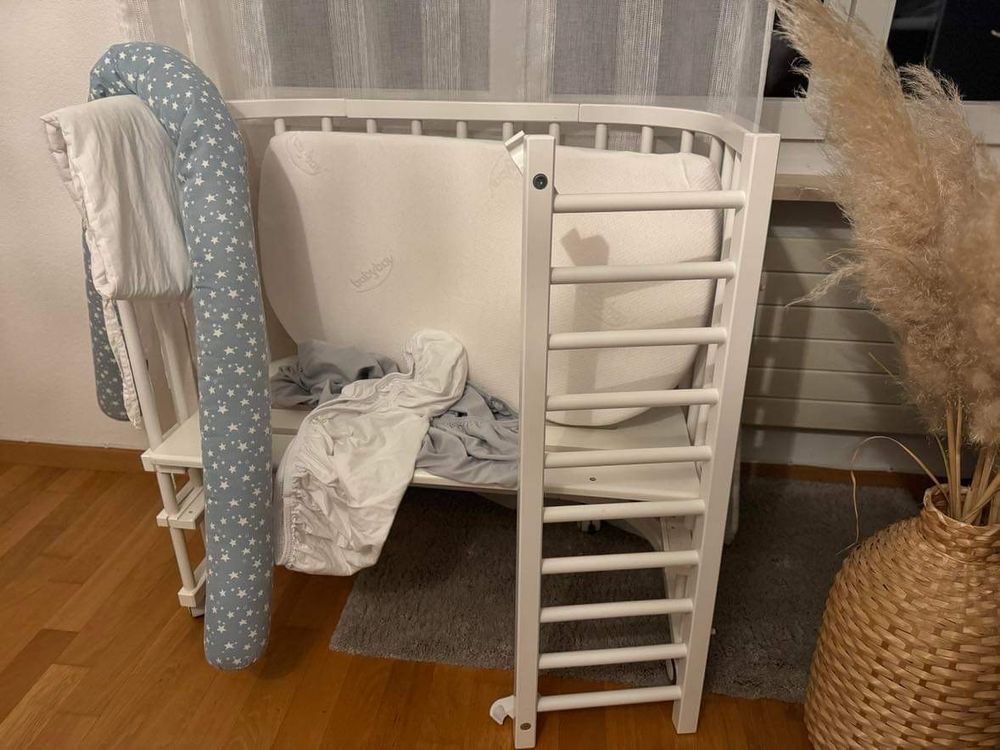 Babybay Beistellbett mit Matratze ,Gitter usw. | Kaufen auf Ricardo