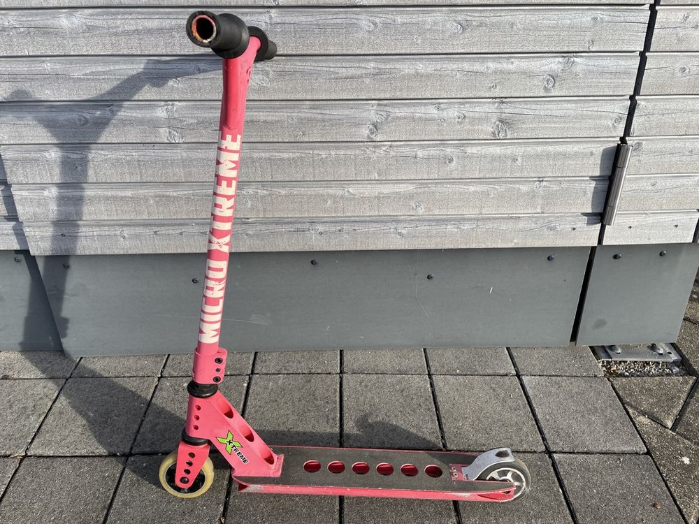 Tretroller Micro Xtreme rot für Stunt (Gebraucht) in Lengnau AG für CHF ...