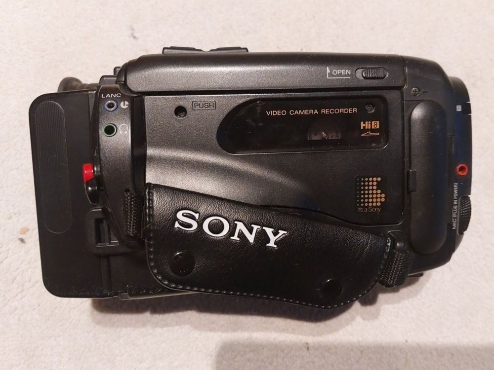 SONY VIDEO CAMERA Hi8 CCD TR780E (Gebraucht) in Luzern für CHF 290 ...