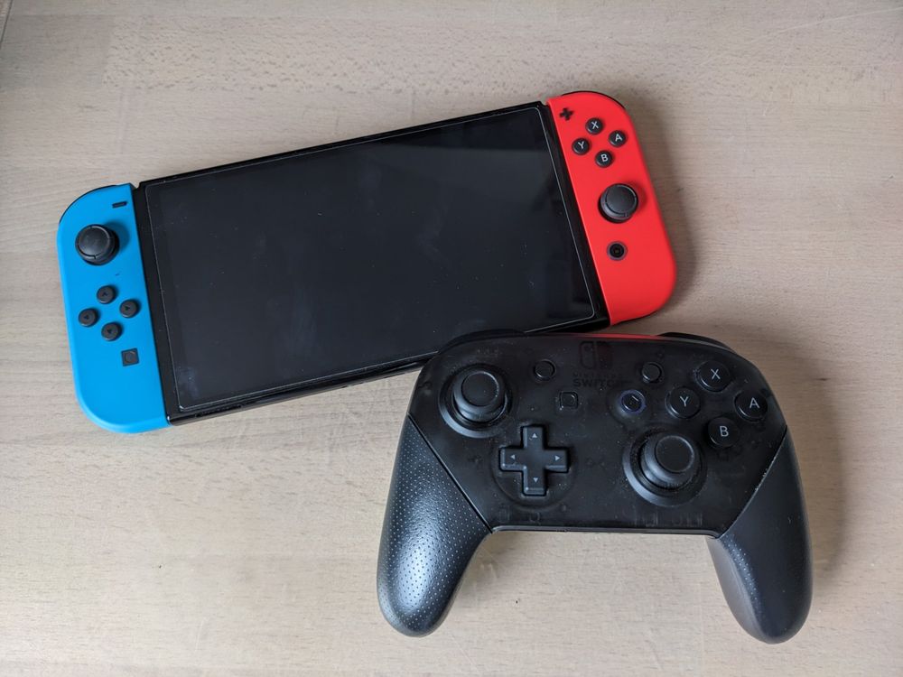 Nintendo Switch OLED inkl. Pro Controller, OVP und Zubehör (Gebraucht ...