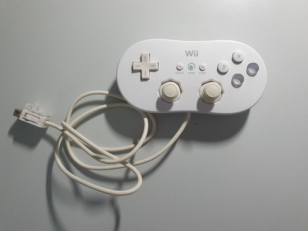 Wii - Classic Controler für Nintendo Wii / Wii U | Kaufen auf Ricardo