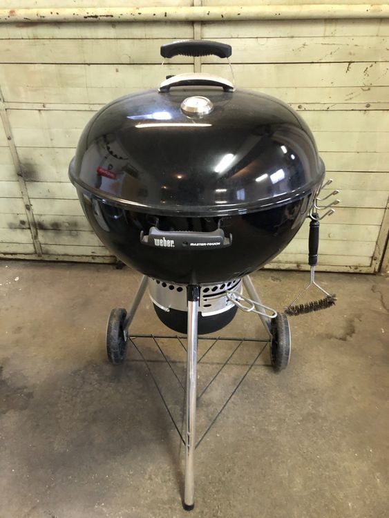 Weber Grill (gross, 57cm Durchmesser), mit allem Zubehör (Gebraucht) in ...