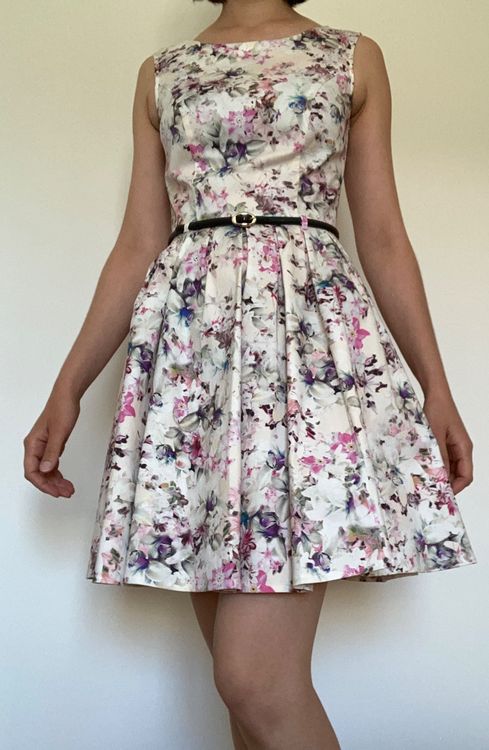 Mint & Berry Kleid (Gebraucht) in Bern für CHF 30 – mit Lieferung auf ...