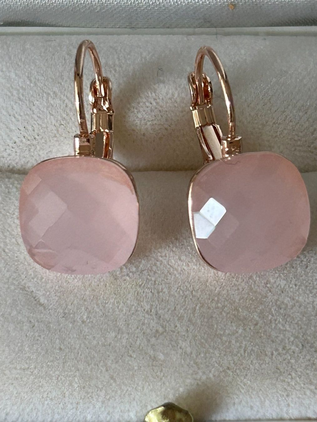 Boucle oreille pendentif métal doré cristal rose carré neuf (Neuf (Voir ...